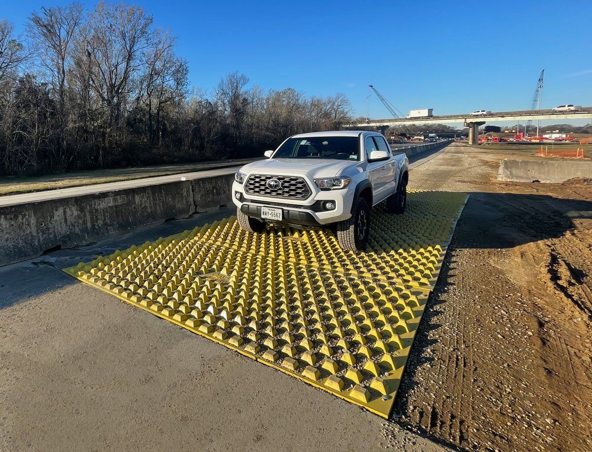 I-10 & I-12 College Flyover Ramp Project | FODS Trackout Control System